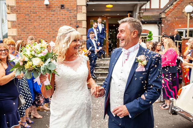 Sarah and Del – The Grange, Beddington Park, Wallington – Jen JB ...